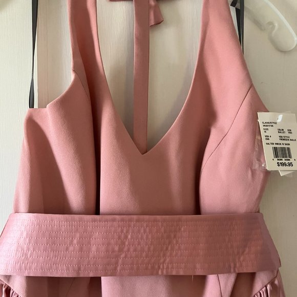 White by Vera Wang | Dresses | Nwt White By Vera Wang V Neck Halter ...